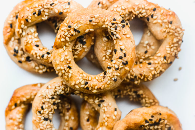 Libyan Ka’ak – Fig & Olive Platter