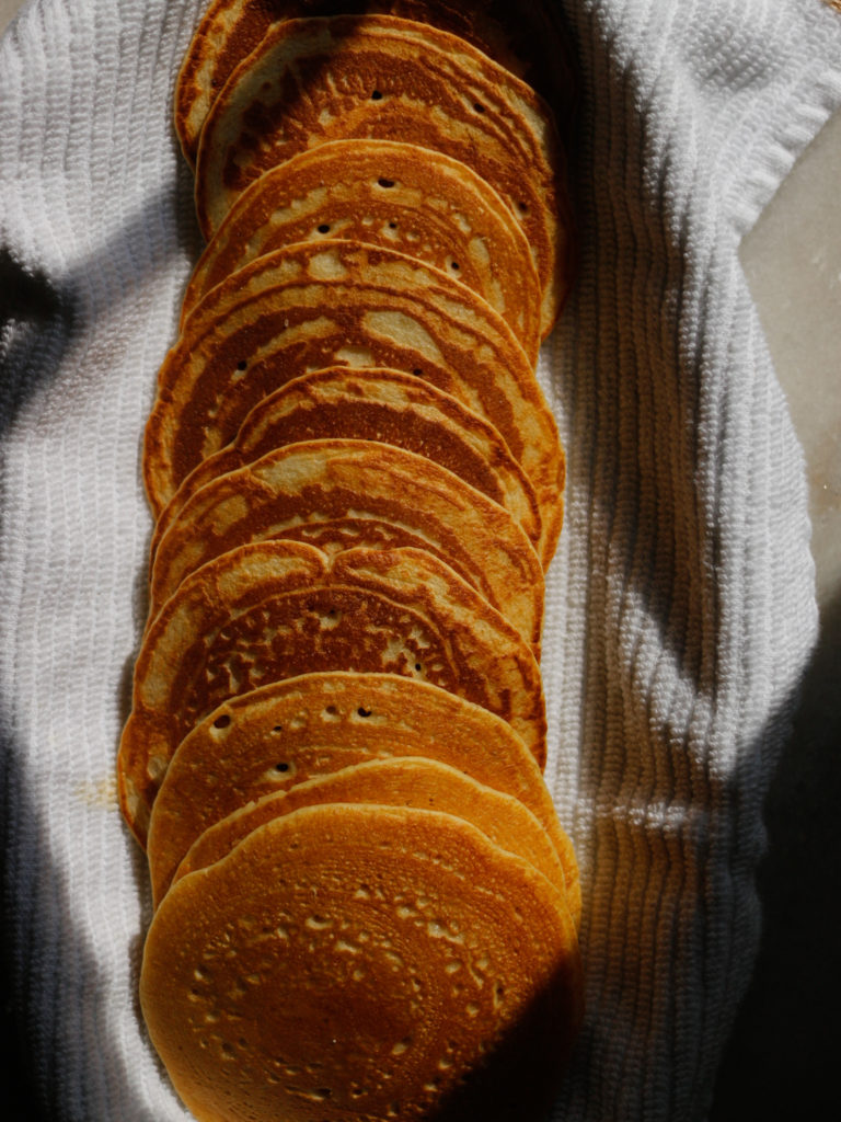 How to Make Atayef (Middle Eastern Pancakes) – Fig & Olive Platter