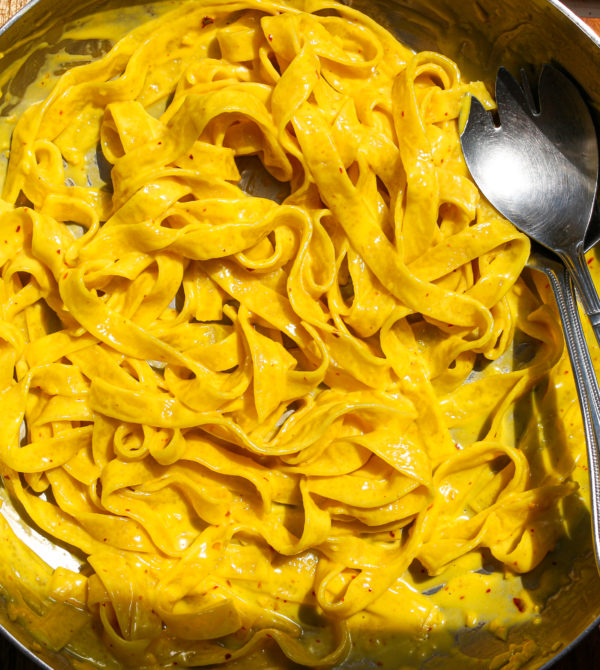 Creamy Saffron Pasta – Fig & Olive Platter